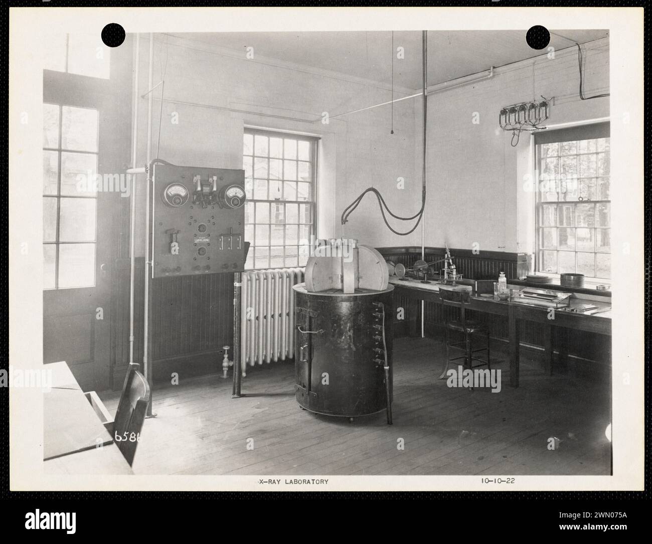 X-ray laboratory. X-ray laboratory Stock Photo - Alamy