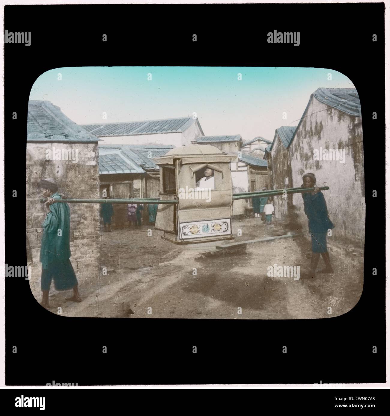 Palanquin box hi-res stock photography and images - Alamy