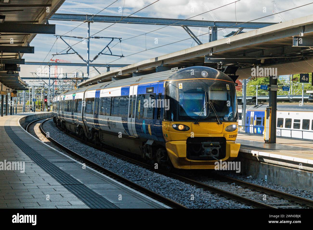Class 333 hi-res stock photography and images - Alamy
