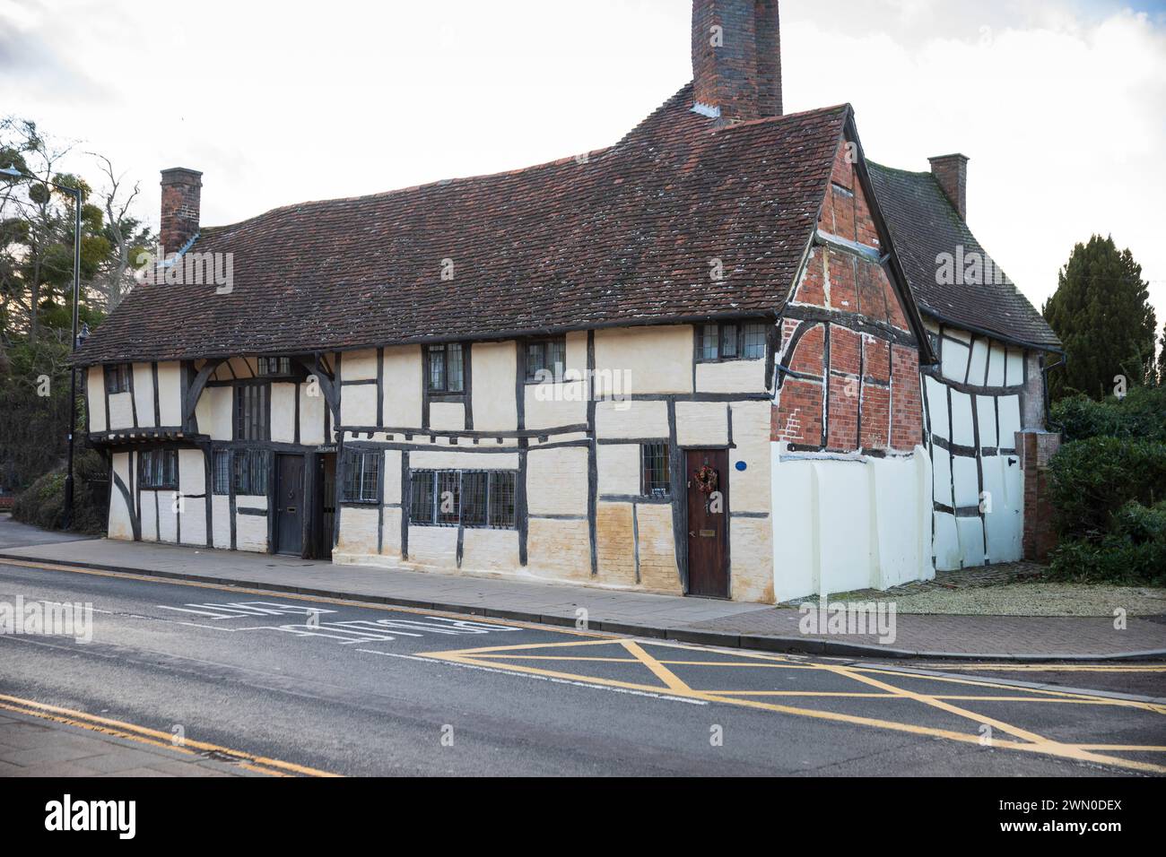 Traditional tudor architecture hi-res stock photography and images - Alamy