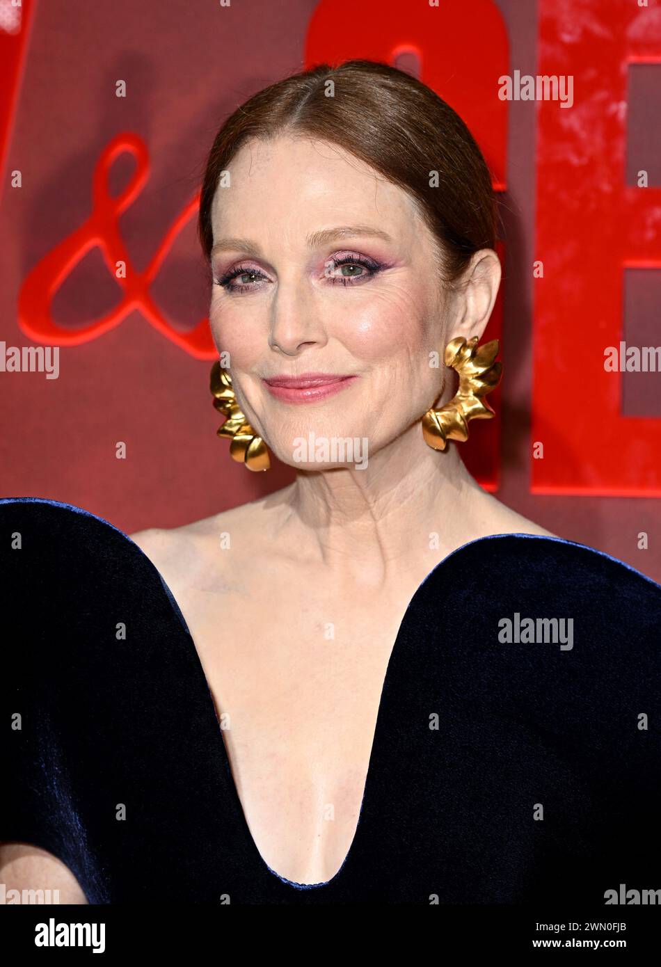 Julianne moore 2024 hi-res stock photography and images - Alamy