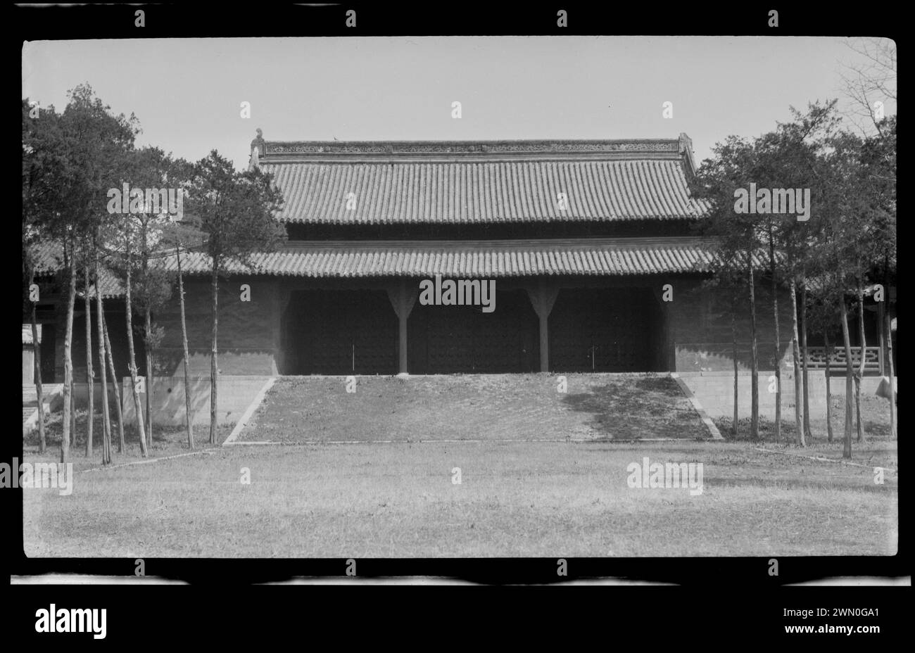 Confucian Black and White Stock Photos & Images - Alamy