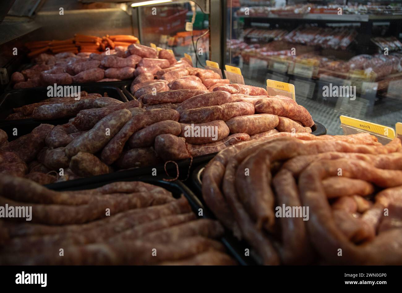 Market showcase hi-res stock photography and images - Alamy