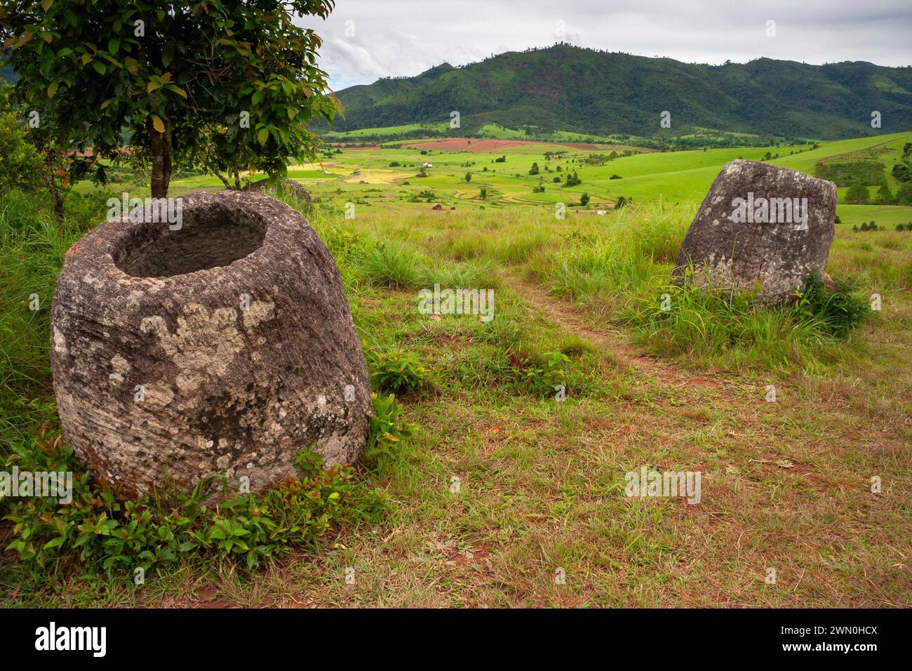 Prehistoric jars hi-res stock photography and images - Alamy