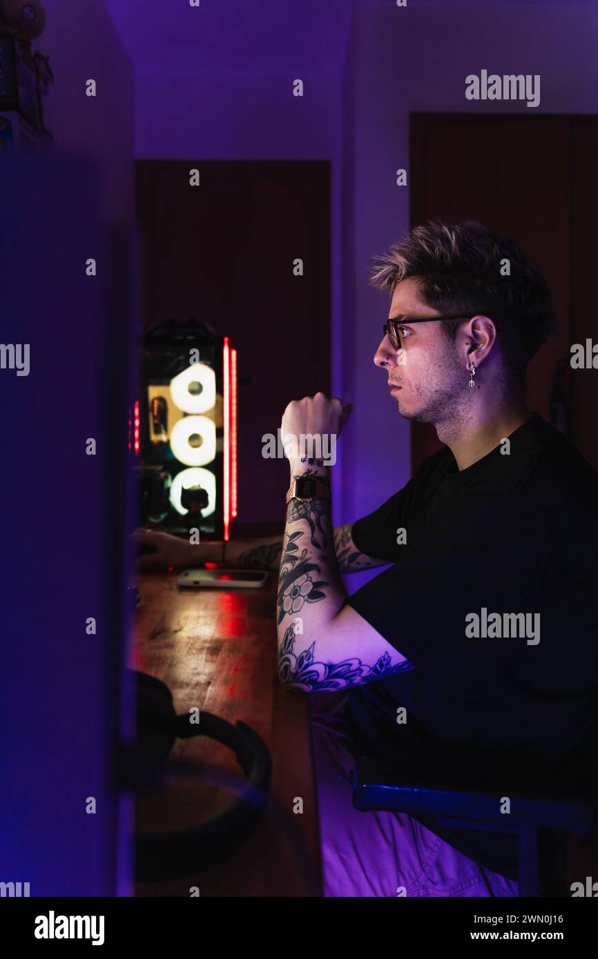 Gamer streamer room computer hi-res stock photography and images - Alamy