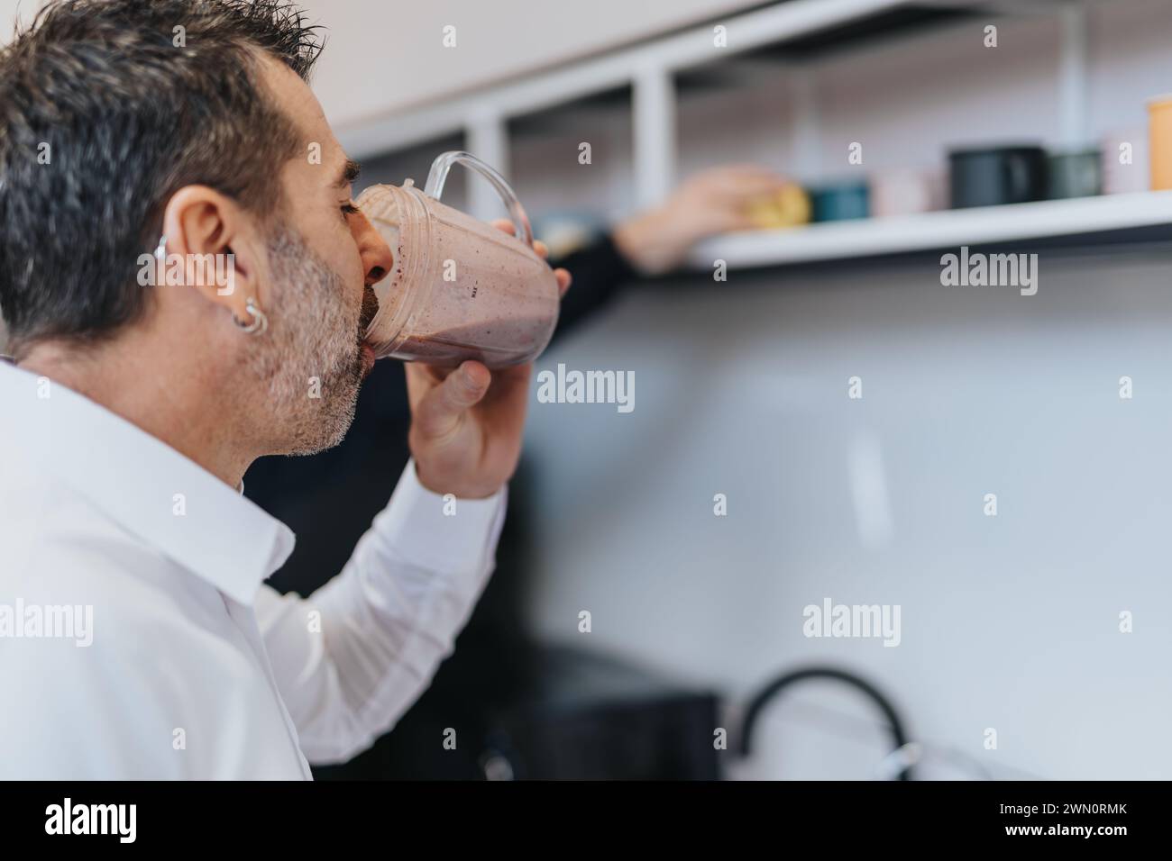 Employee taking shake hi-res stock photography and images - Alamy