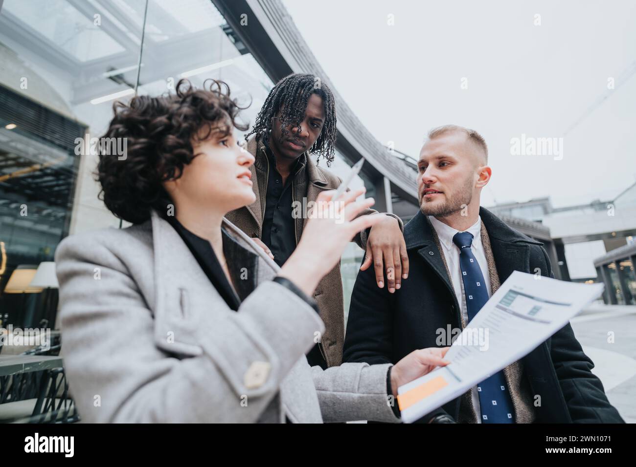 Corporate group outdoor session hi-res stock photography and images - Alamy