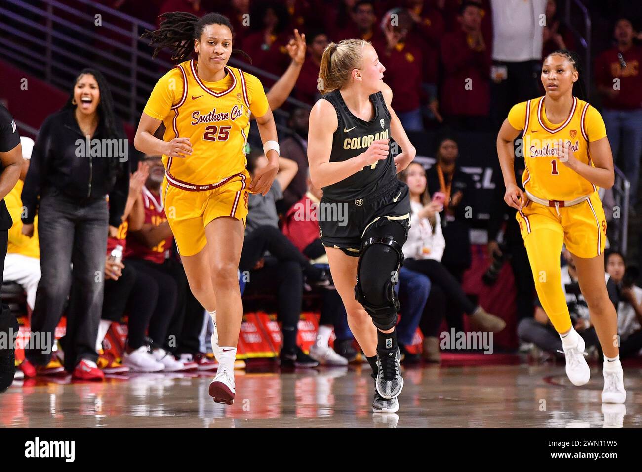 LOS ANGELES, CA - FEBRUARY 23: USC Trojans guard McKenzie Forbes (25 ...