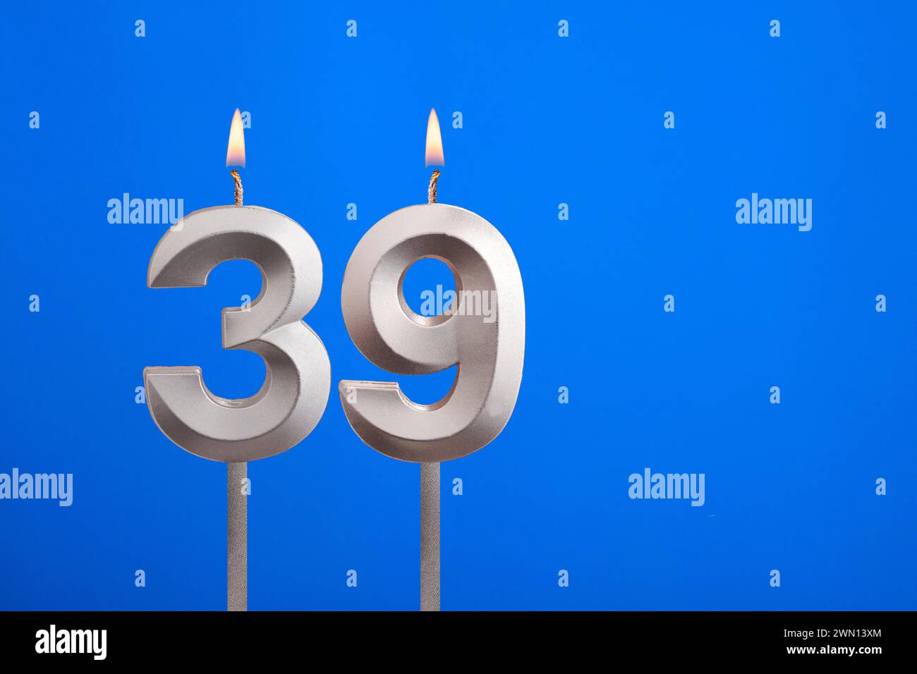 Birthday candle number 39 hi-res stock photography and images - Alamy