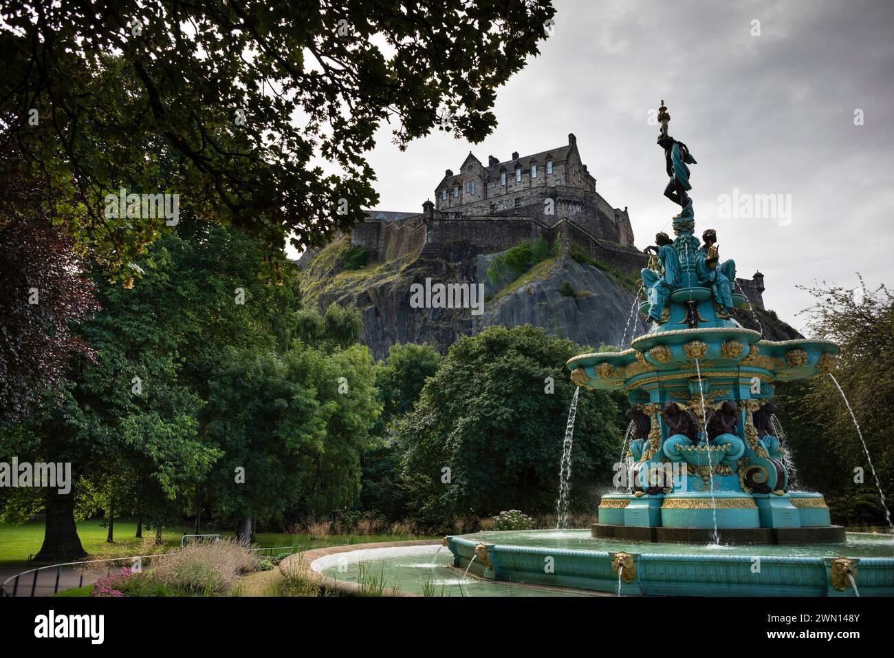 Ross Fountain and Edinburgh Castle from Princes Street Gardens in ...