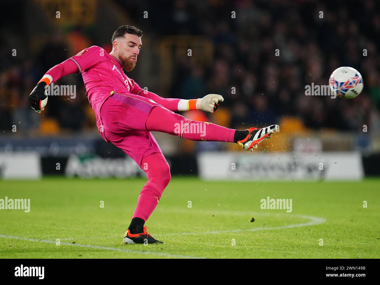 Wolverhampton Wanderers goalkeeper Jose Sa during the Emirates FA Cup ...