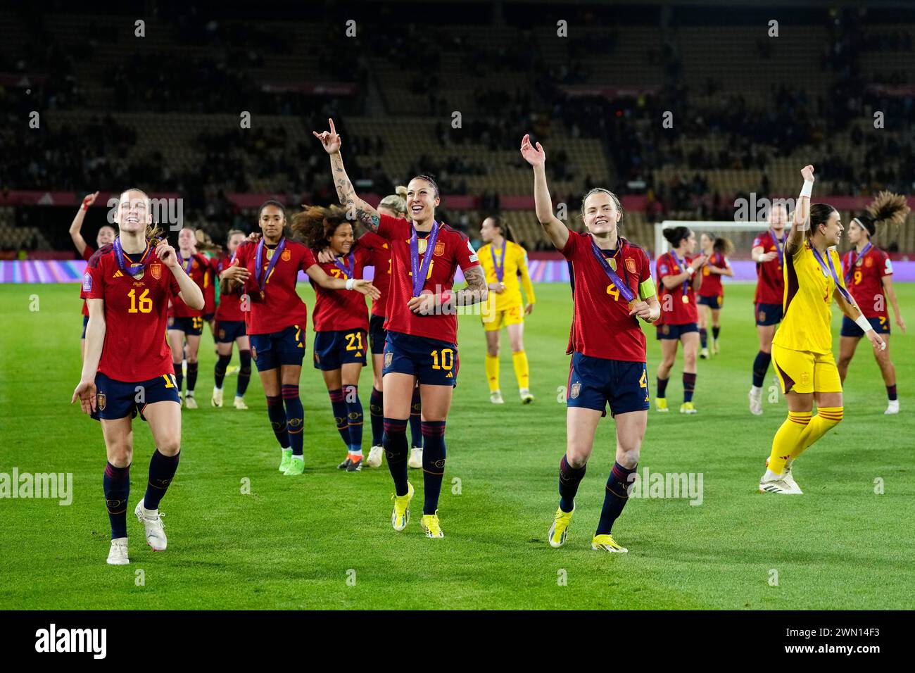 Spain players celebrate after winning the Women's Nations League final ...