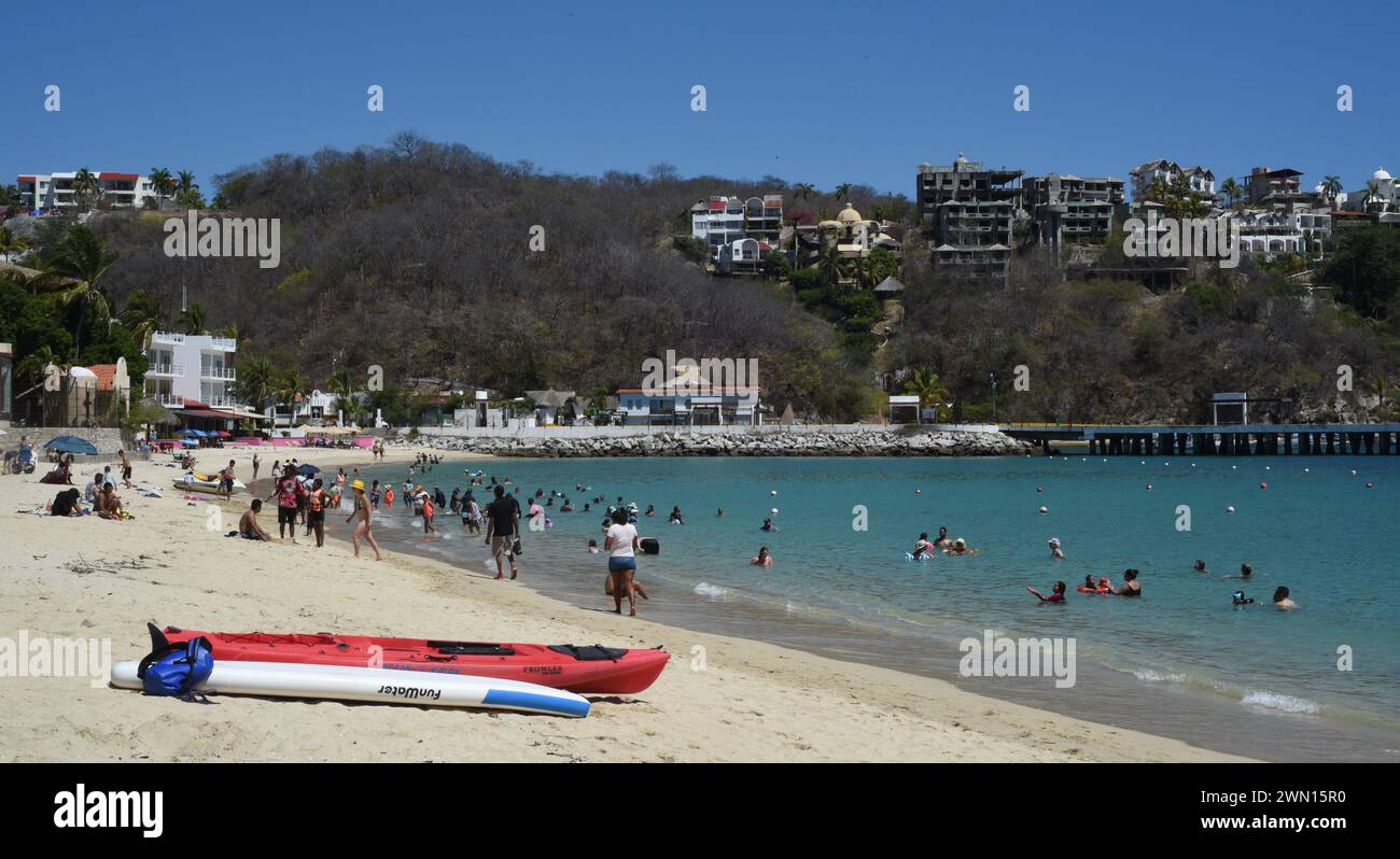 Mexico oaxaca huatulco santa hi-res stock photography and images - Alamy
