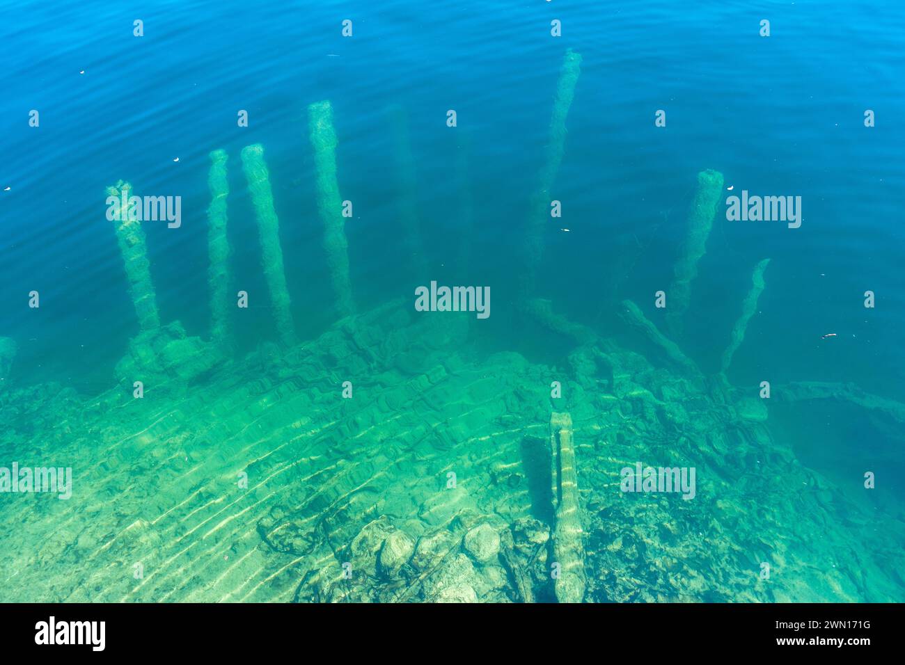 Wooden pylons hi-res stock photography and images - Alamy