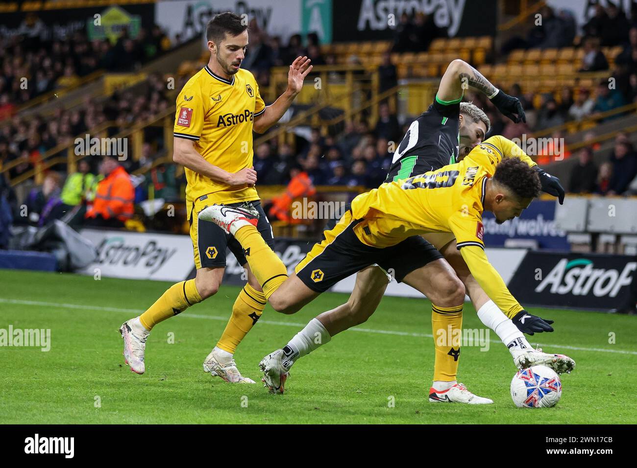 Wolverhampton, UK. 28th Feb, 2024. Wolves' João Gomes makes an ...