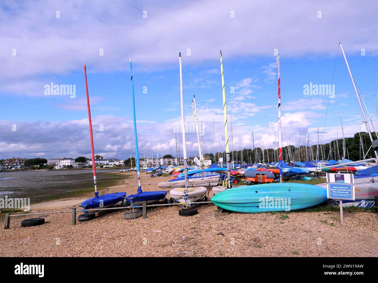 Dinghy dinghies hi-res stock photography and images - Alamy
