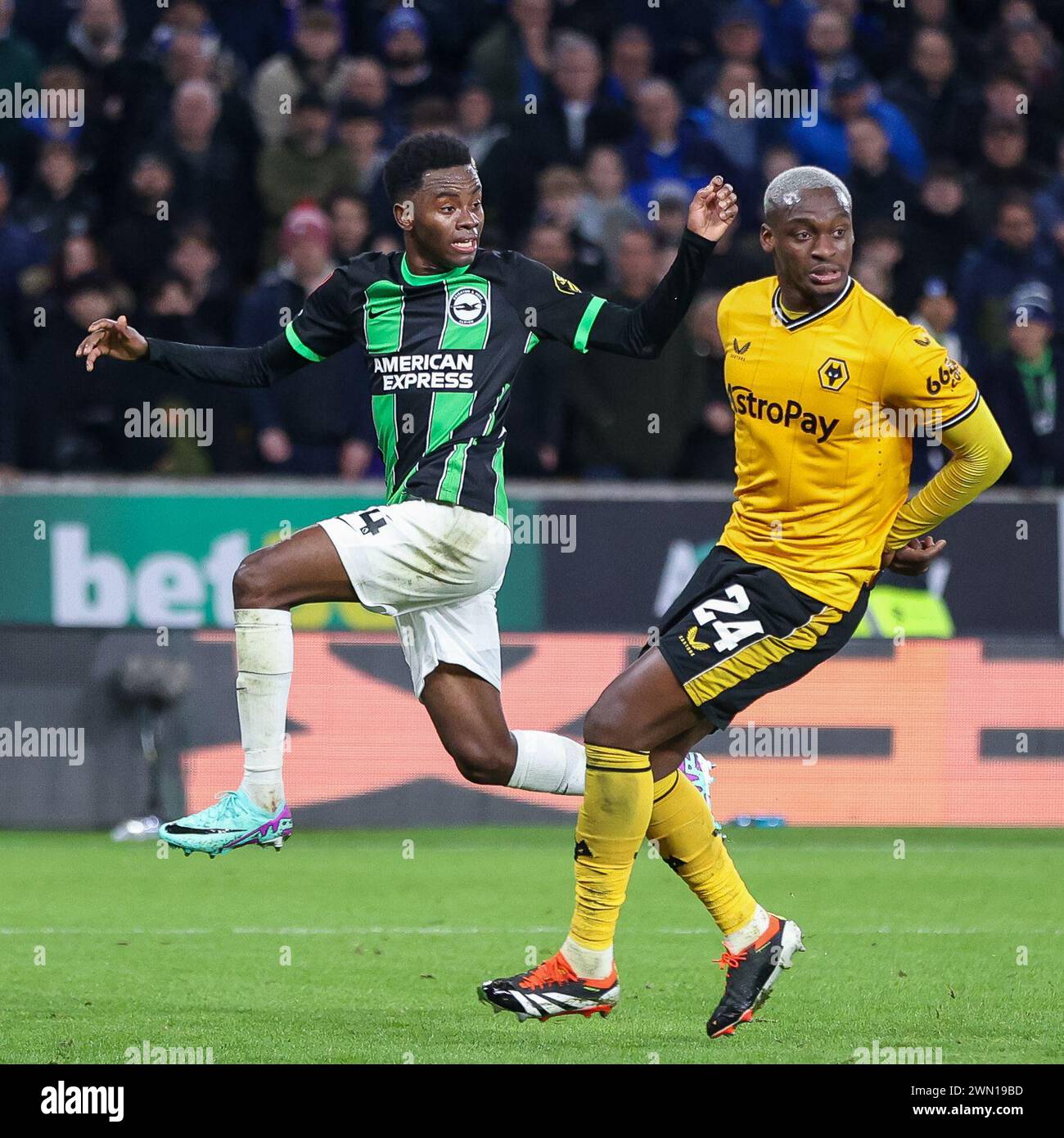 Wolverhampton, UK. 28th Feb, 2024. Brighton's Simon Adingra & Wolves ...