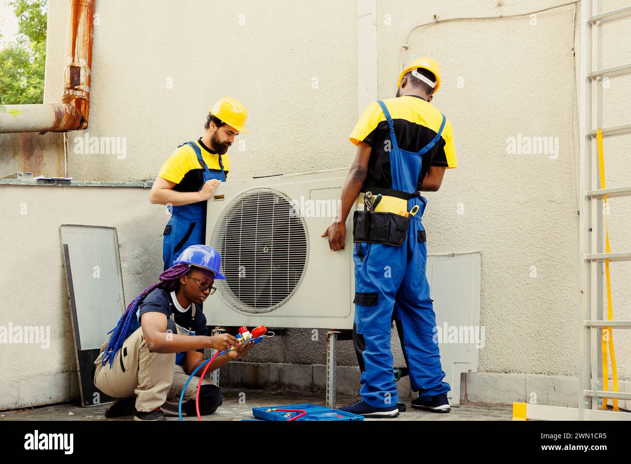External cooling systems hi-res stock photography and images - Alamy