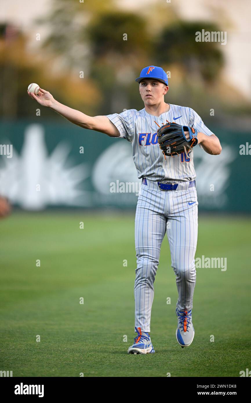Florida's Colby Shelton (10) before an NCAA college baseball game ...