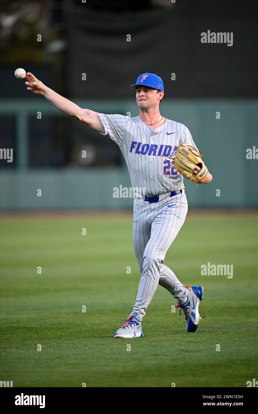 Florida's Brandon Neely (22) before an NCAA college baseball game ...