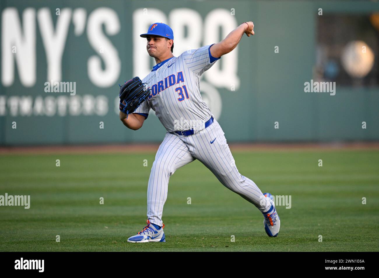 Florida's Frank Menendez (31) before an NCAA college baseball game ...