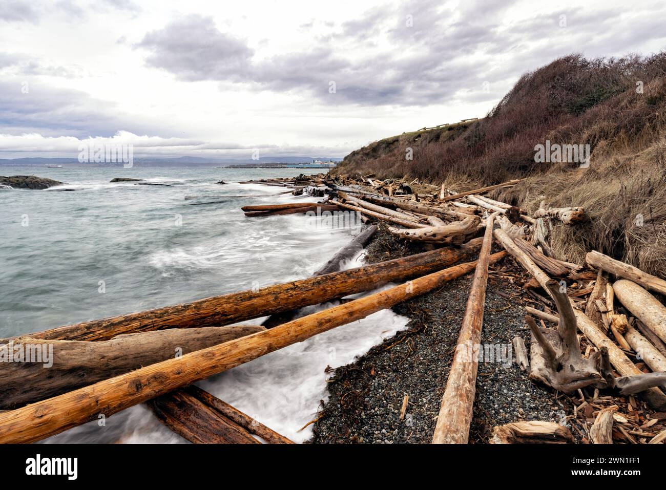 Dallas road beach victoria canada hi-res stock photography and images ...