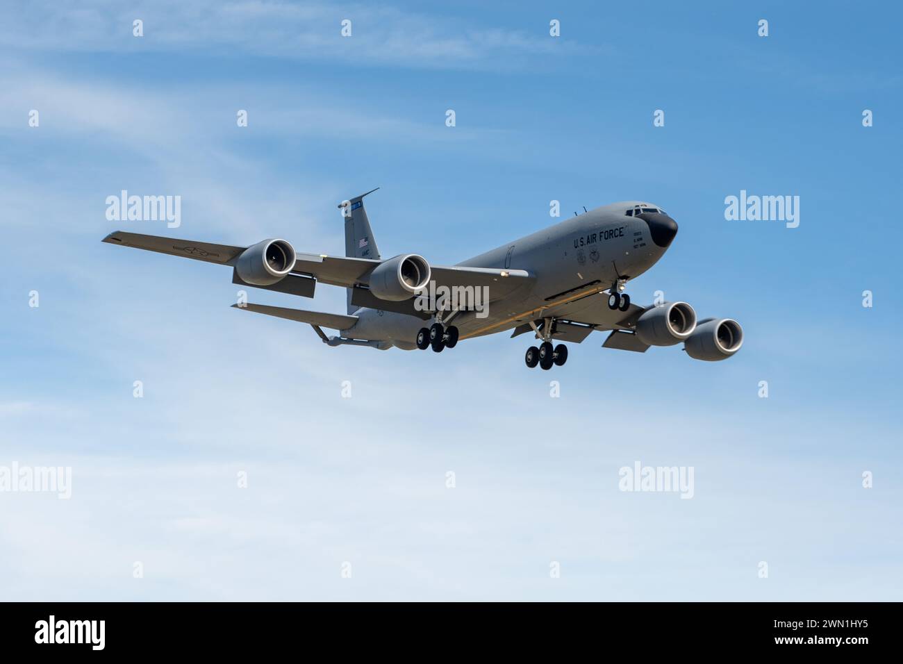 A KC-135 Stratotanker assigned to the 6th Air Refueling Wing lands at ...
