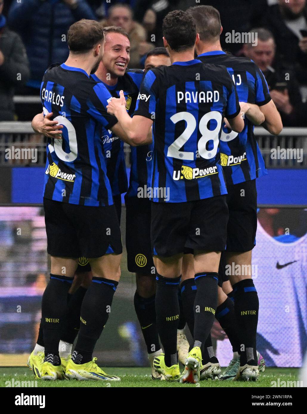 Milan, Italy. 28th Feb, 2024. FC Inter's Davide Frattesi (2nd L ...