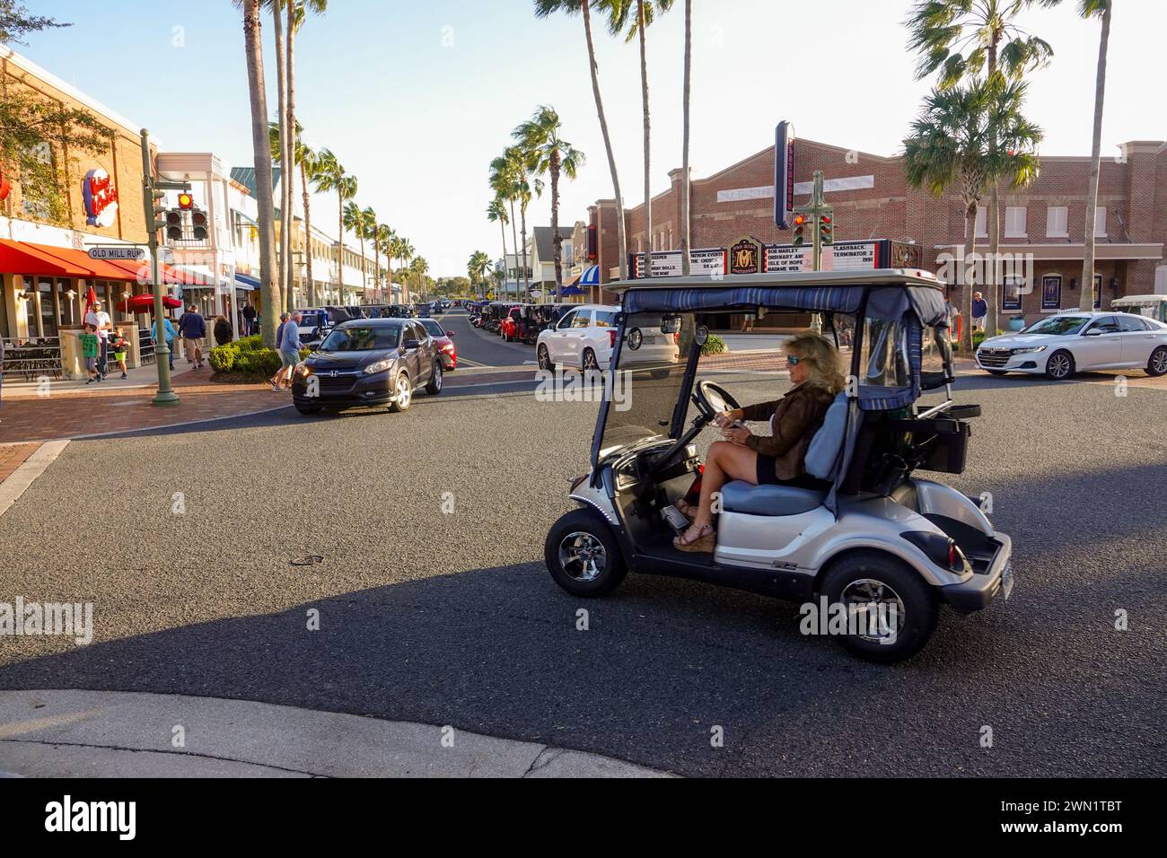 USA Florida FL The Villages retirement community seniors retirees Lake ...