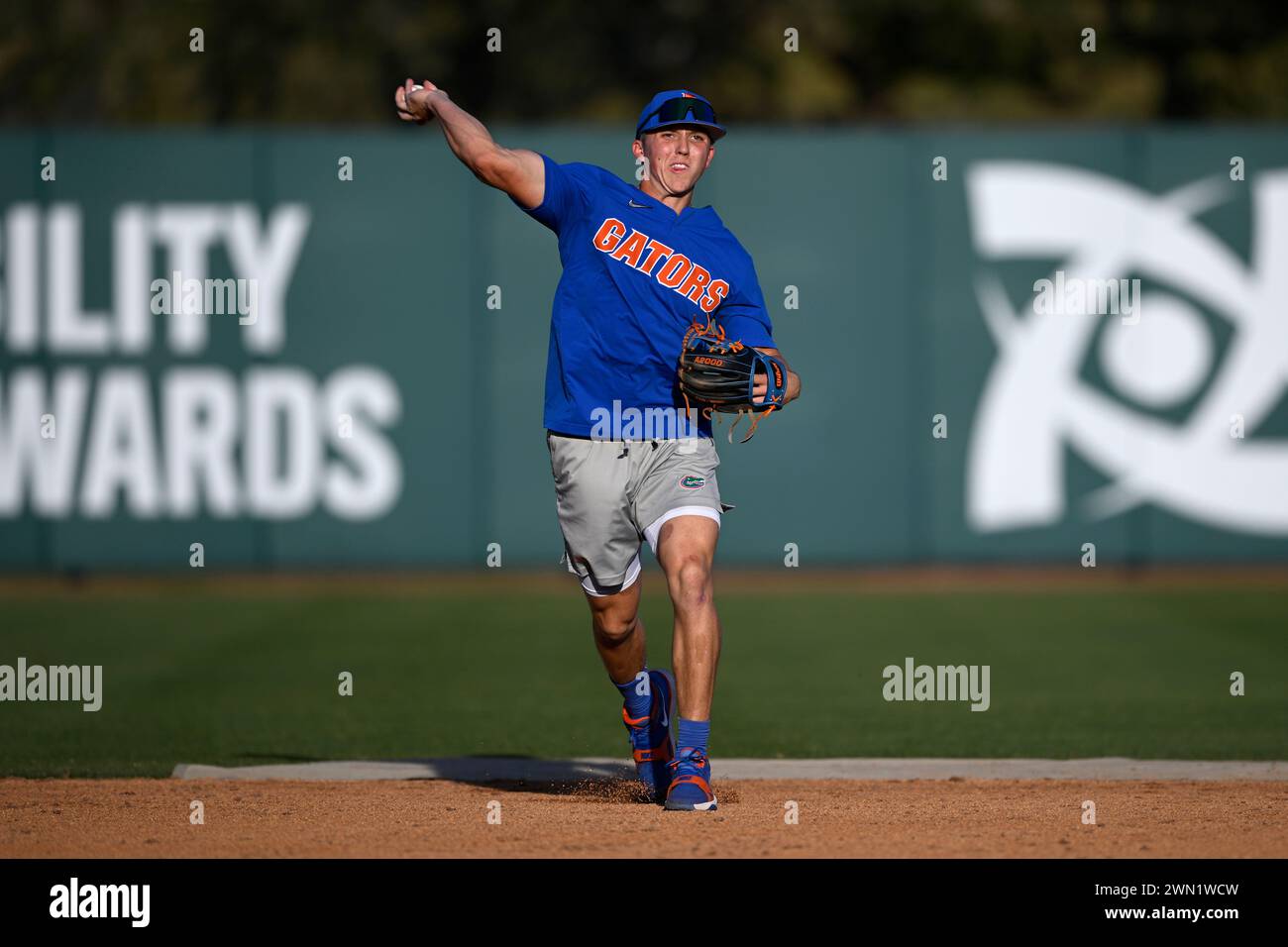 Florida's Colby Shelton (10) before an NCAA college baseball game ...