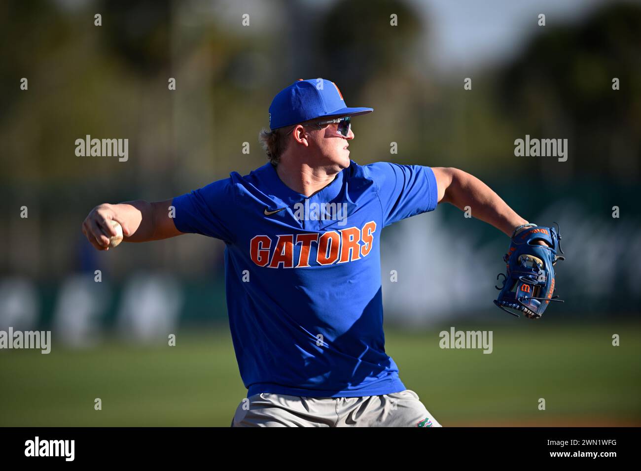 Florida's Dale Thomas (1) before an NCAA college baseball game against ...