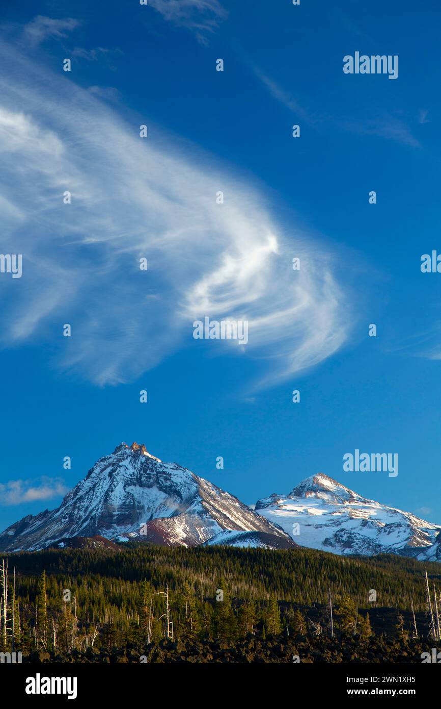 North and Middle Sister from Dee Wright Observatory, Willamette ...