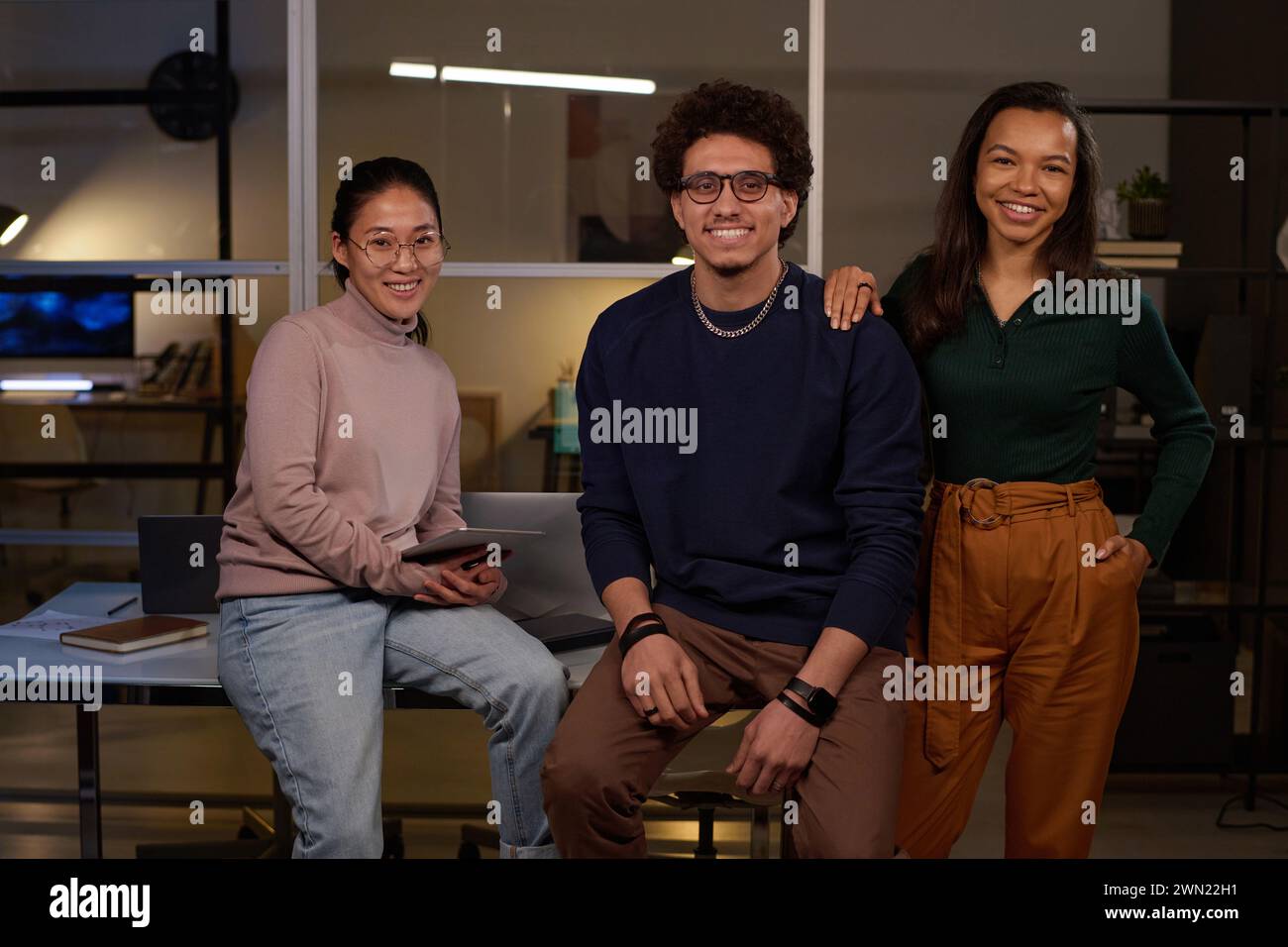 Biracial female engineer hi-res stock photography and images - Alamy