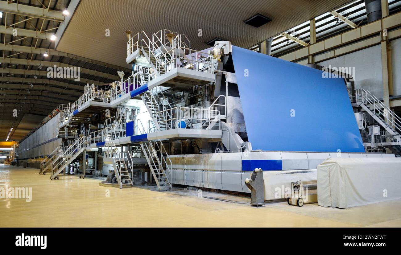 Mill papermaking pulp hi-res stock photography and images - Alamy