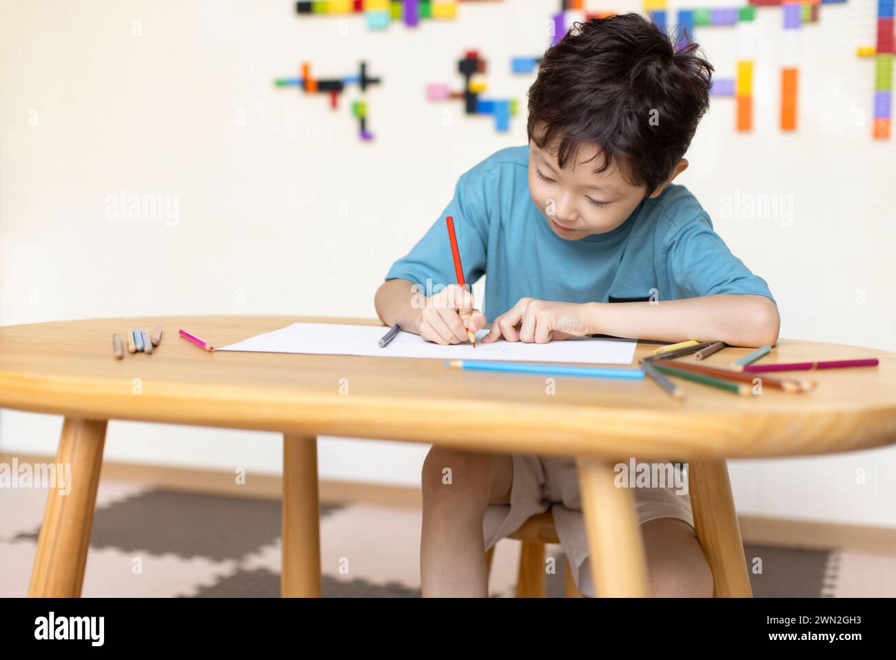 Asia child drawing hi-res stock photography and images - Alamy