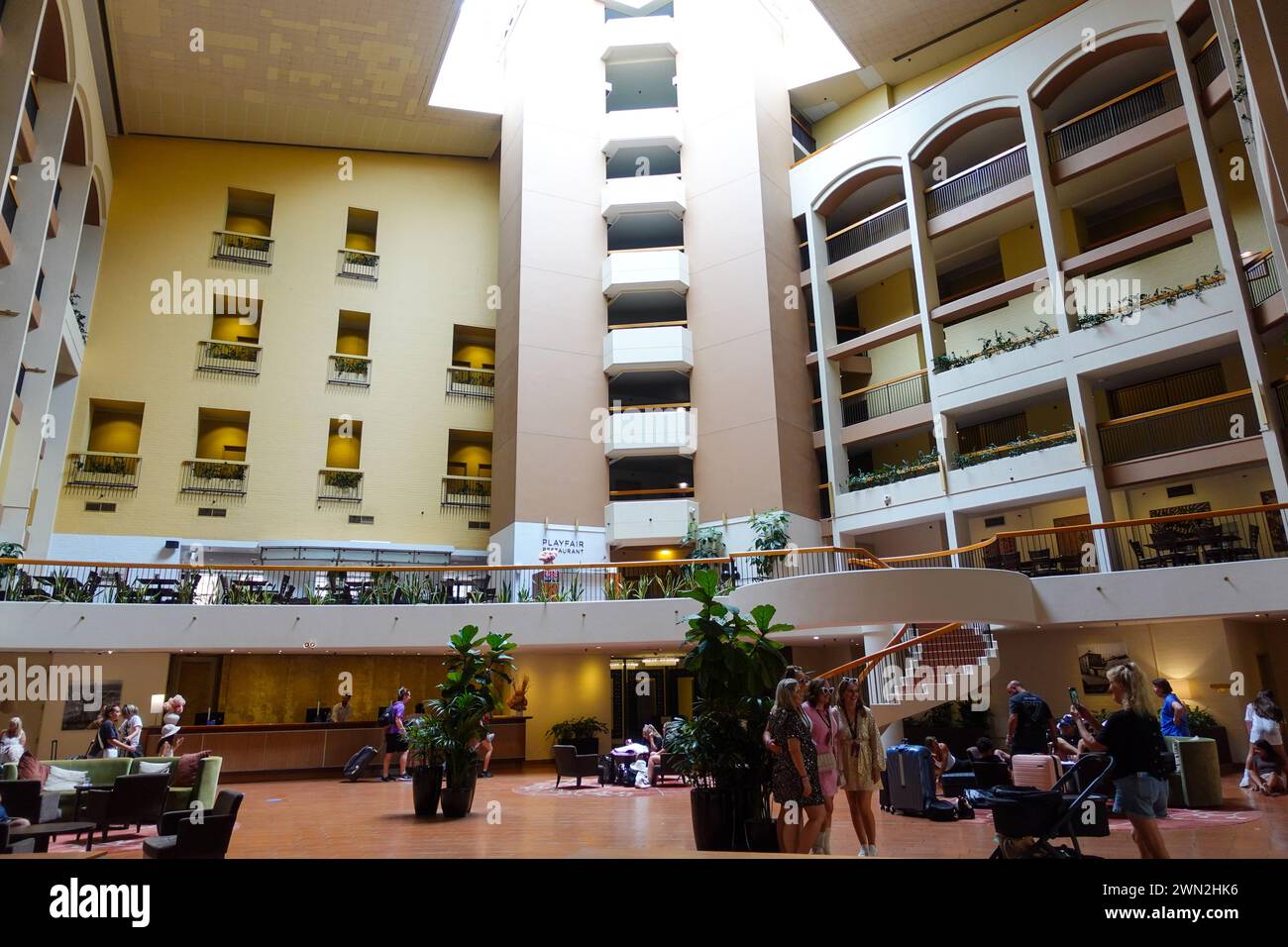 Sydney harbor hotel lobby hi-res stock photography and images - Alamy