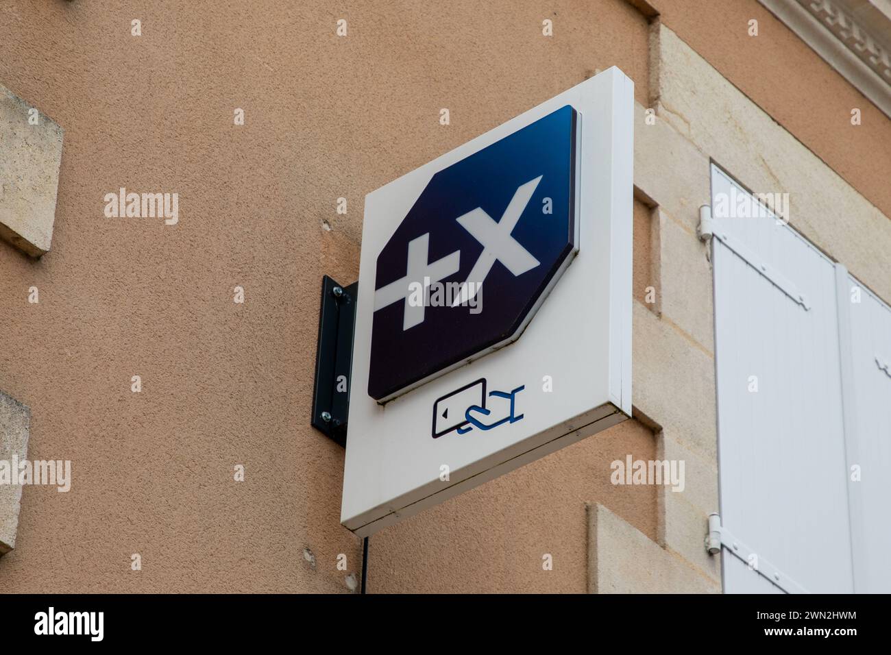 Banque populaire logo hi-res stock photography and images - Alamy