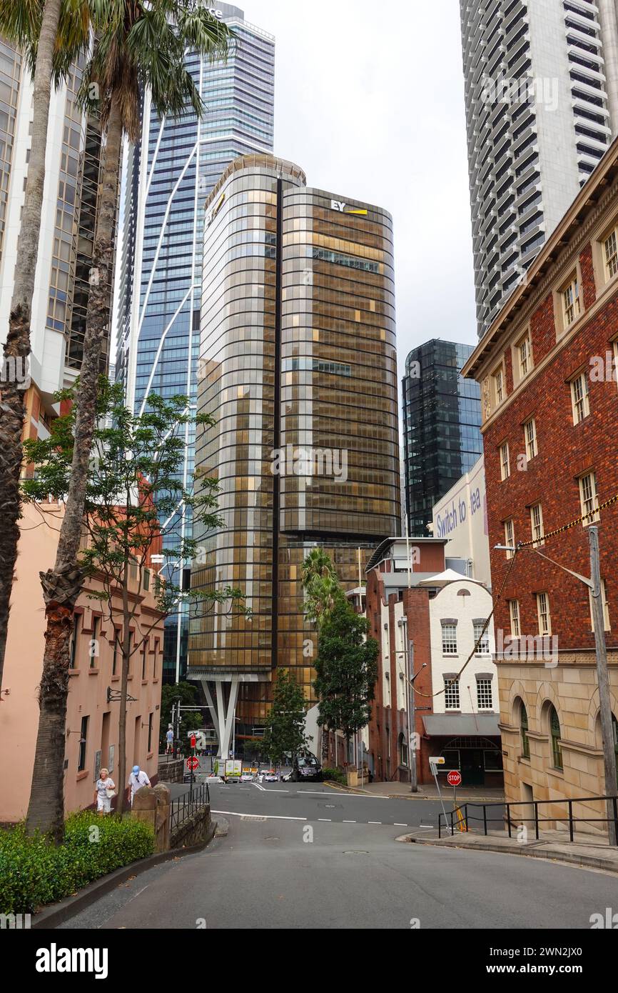 EY office tower in gold, at Sydney Australia Stock Photo - Alamy