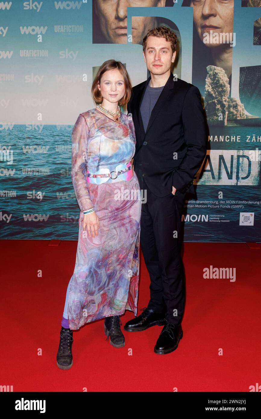 Premiere - Sky Original Helgoland 513 Sofie Eifertinger und Laszlo Branko Breiding bei der SKY ...