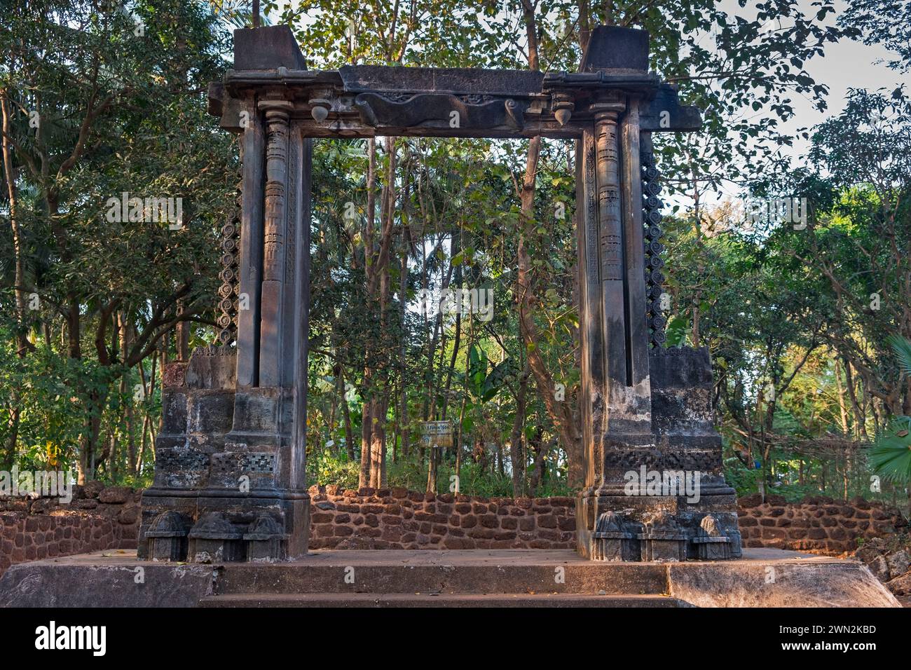 Indian palace gate hi-res stock photography and images - Alamy