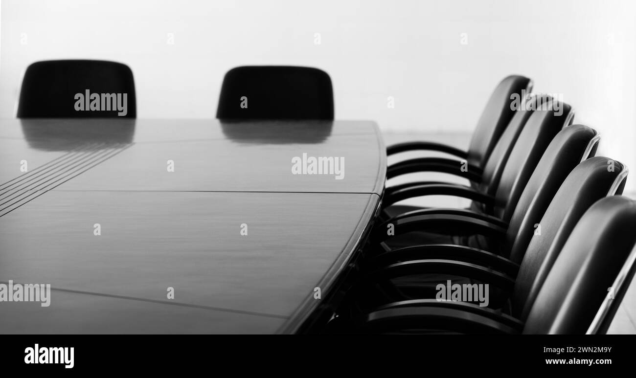 Conference table and chairs in empty meeting room Stock Photo - Alamy