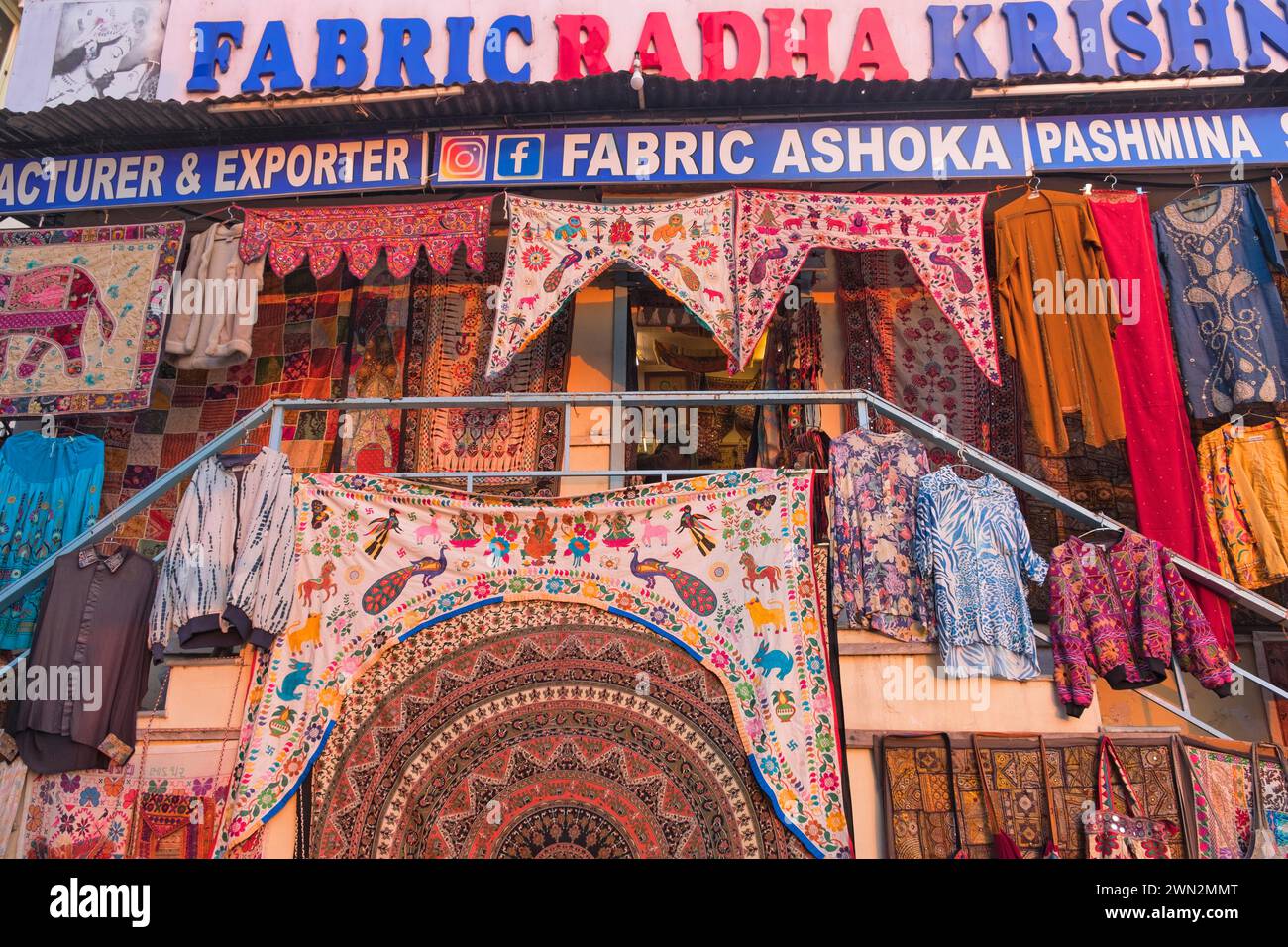 Colourful fabric shop Lal Ghat Udaipur Rajasthan India Stock Photo - Alamy