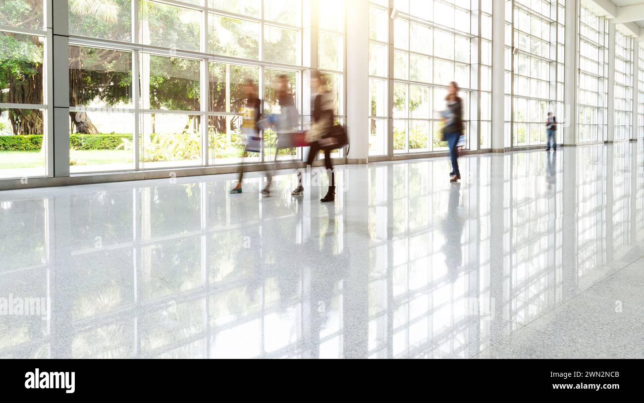 Hospital hallway people crowd hi-res stock photography and images - Alamy