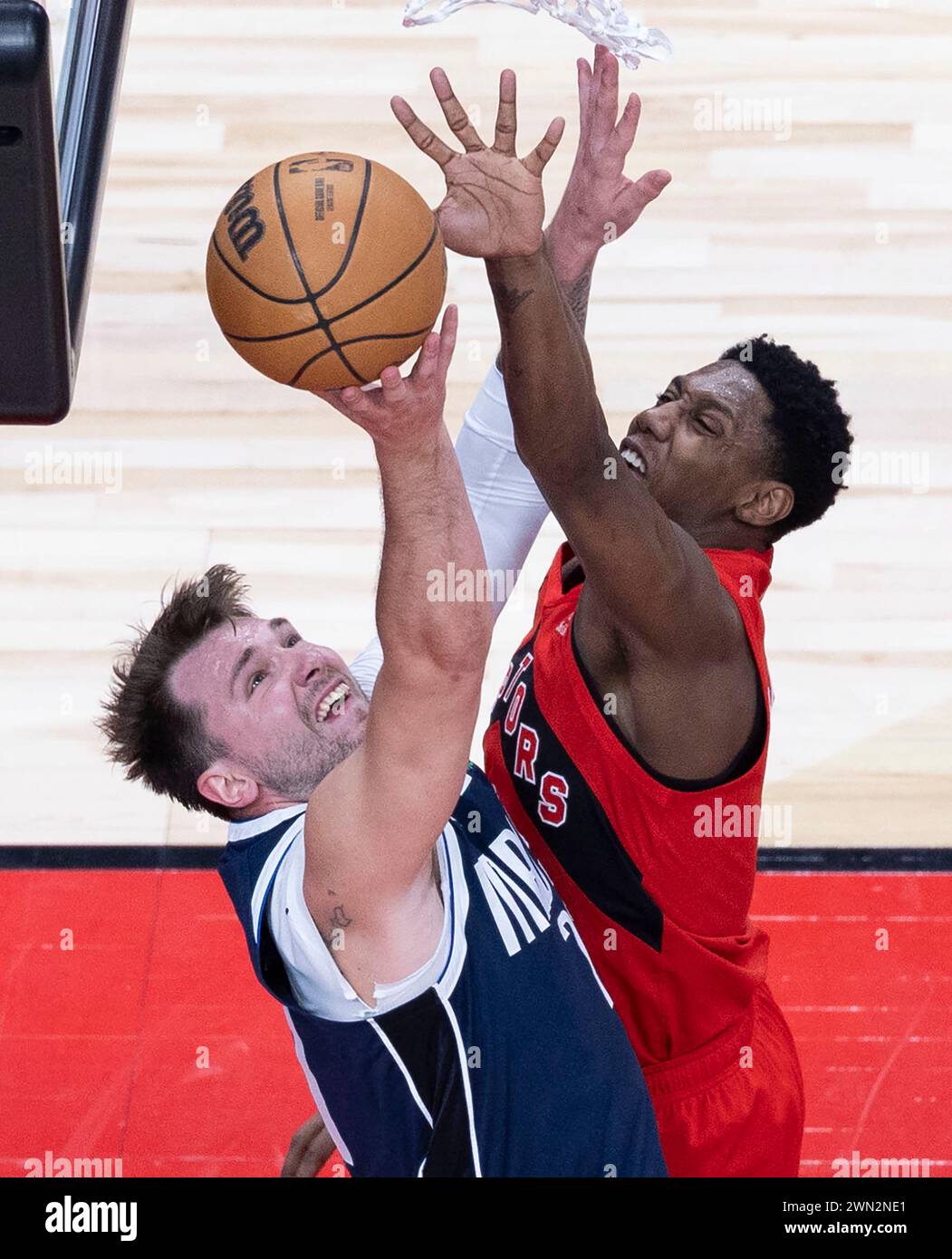 Luka doncic dallas mavericks 2024 hi-res stock photography and images ...