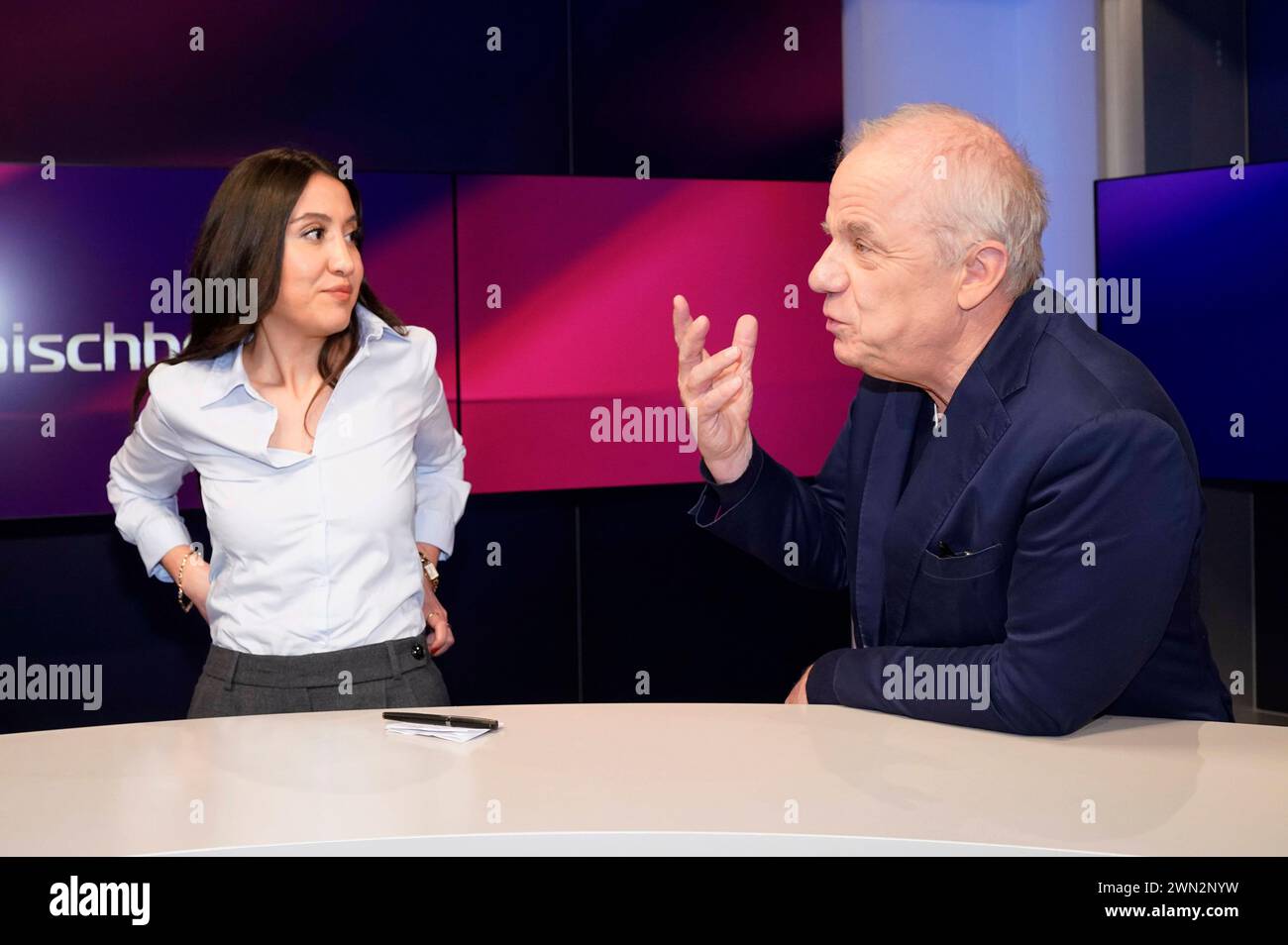 Alev Dogan und Hubertus Meyer-Burckhard in der ARD-Talkshow ...