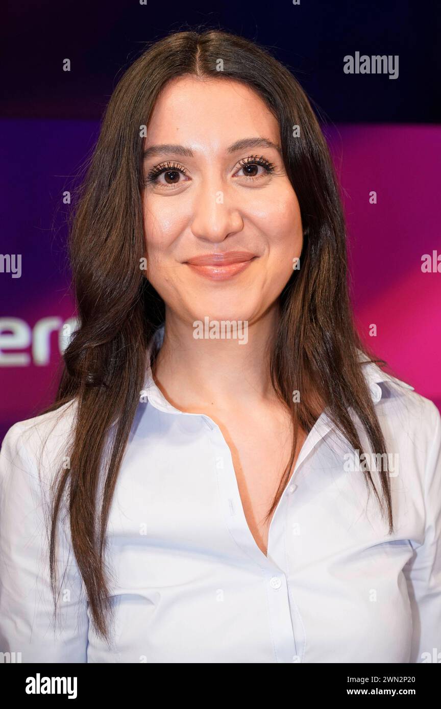 Alev Dogan in der ARD-Talkshow maischberger im Studio Berlin Adlershof. Berlin, 28.02.2024 ...