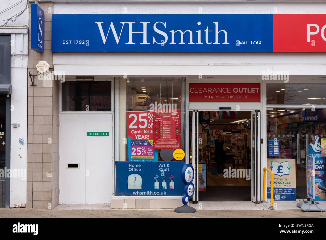 Whsmith 2024 hi-res stock photography and images - Alamy