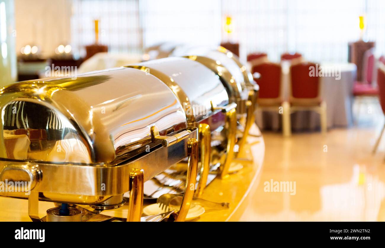 Buffet serving trays hi-res stock photography and images - Alamy