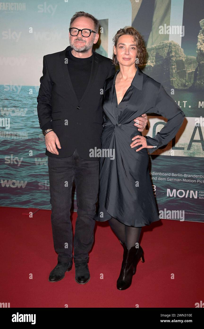 Samuel Finzi und Maja Schöne bei der Premiere der Sky Original Serie ...