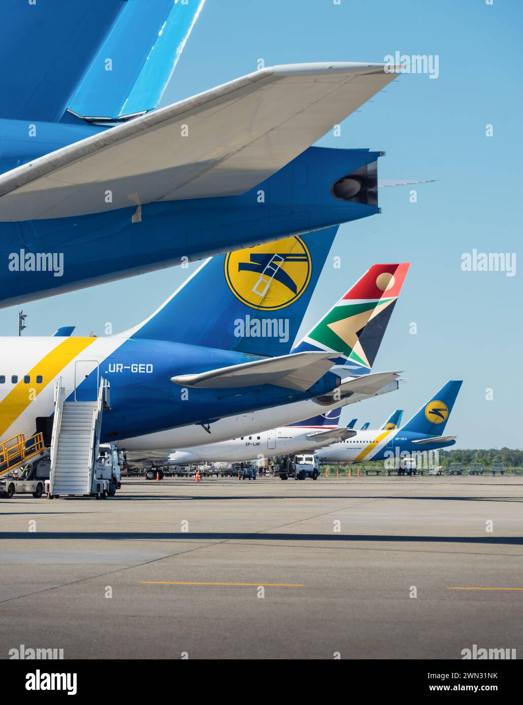 International Airline Tail Logos TheDesignAir –Emirates Refreshes